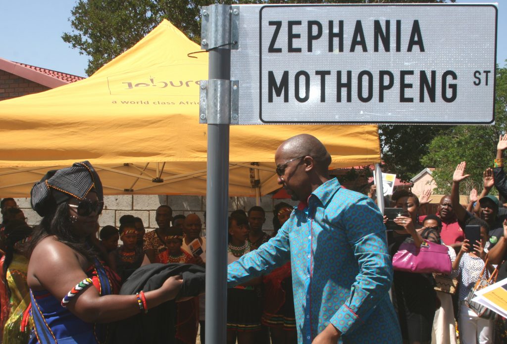 Zeph Mothopeng Quotes Winter 1991 Seizing The Gulf Inside South Africa