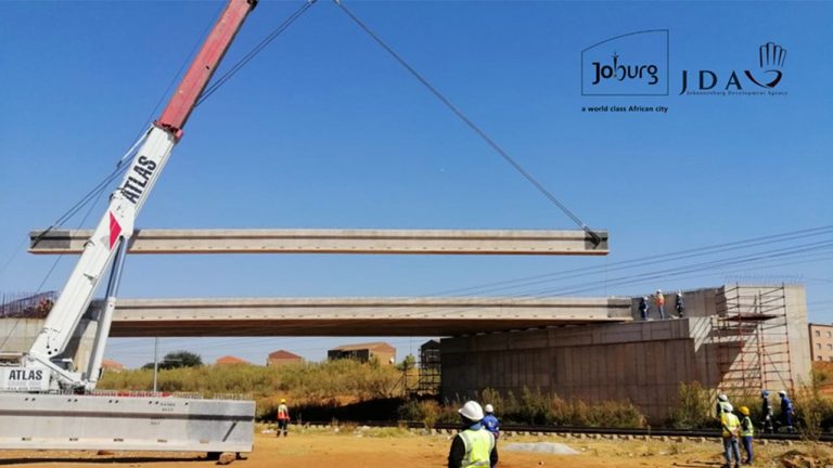 Molapo Bridge almost complete – Soweto Life Magazine